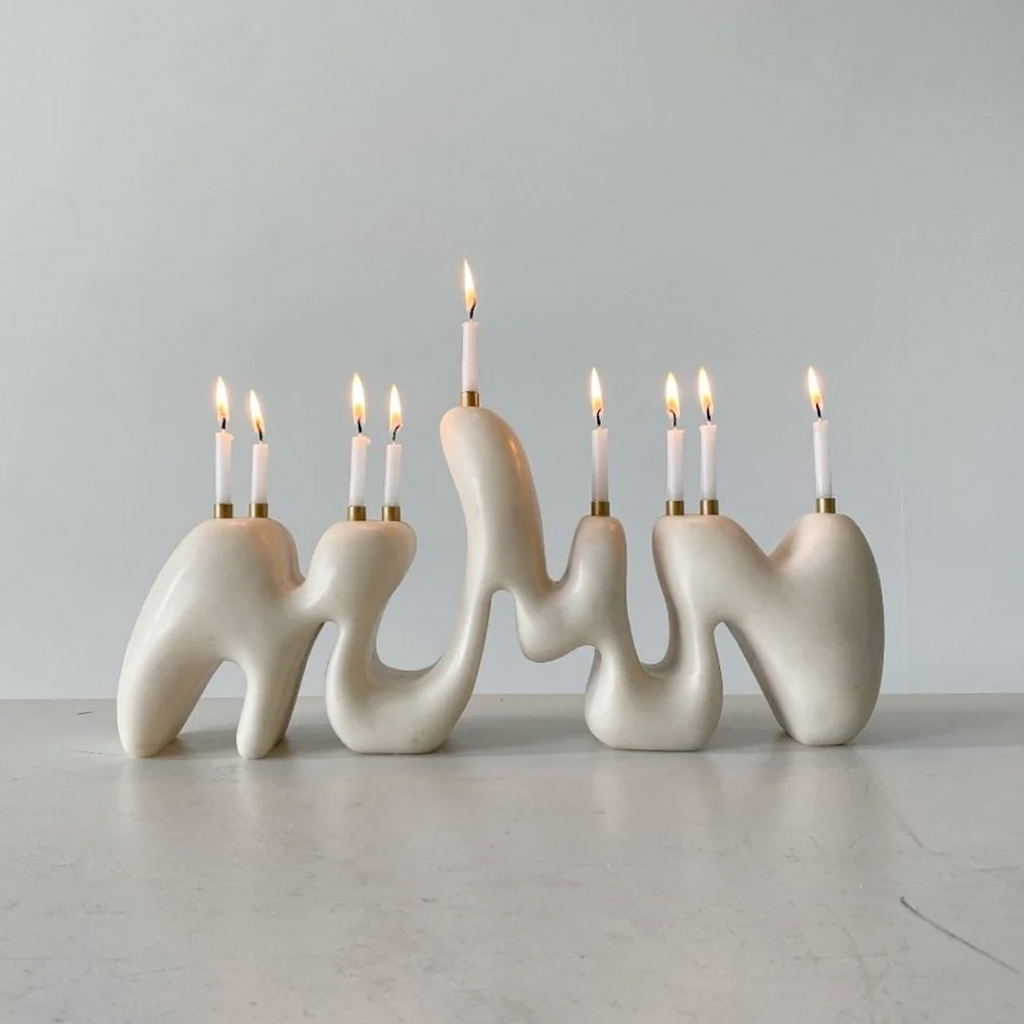 Hannah Polskin Menorah – Camelback Flowershop